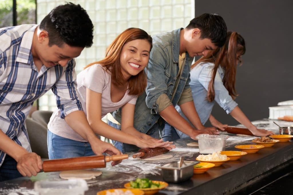 3 of the Most Engaging Santa Fe Cooking Classes | Four Kachinas Inn